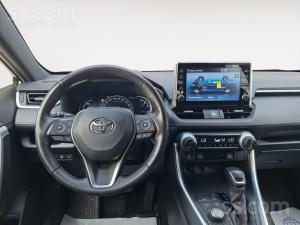 Grey Toyota RAV4 2021 in Riga, with an engine capacity of 2.50 L and mileage of 105 thousand km for 33700 €, photo 15 on AUTOMOTO.COM.LV