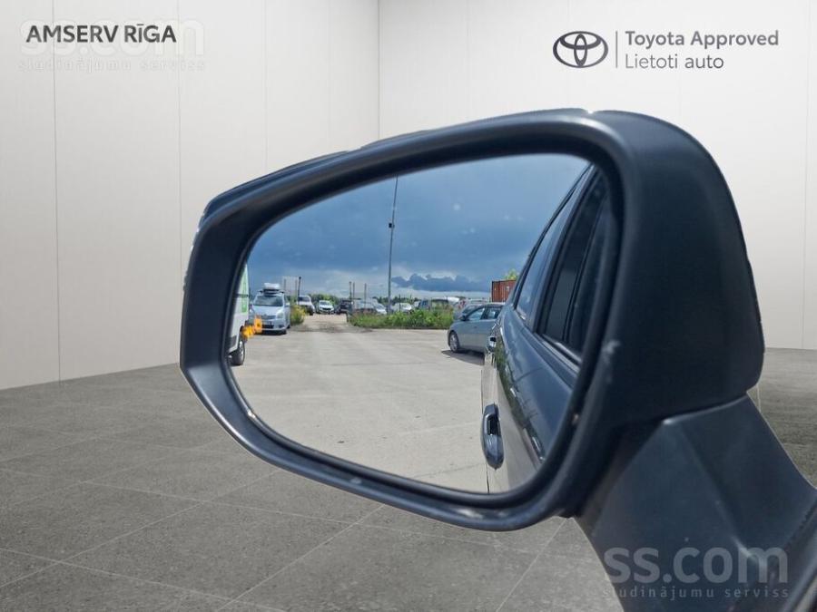 Grey Toyota RAV4 2021 in Riga, with an engine capacity of 2.50 L and mileage of 105 thousand km for 33700 €, photo 19 on AUTOMOTO.COM.LV