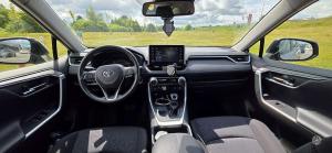 Grey Toyota RAV4 2021 in Vilnius, with an engine capacity of 1.99 L and mileage of 49 thousand km for 25200 €, photo 8 on AUTOMOTO.COM.LV