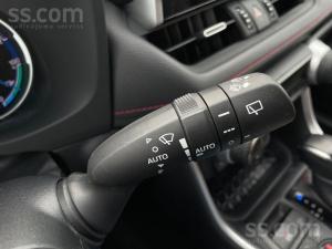 Grey Toyota RAV4 2021 in Riga, with an engine capacity of 2.50 L and mileage of 92 thousand km for 38590 €, photo 25 on AUTOMOTO.COM.LV