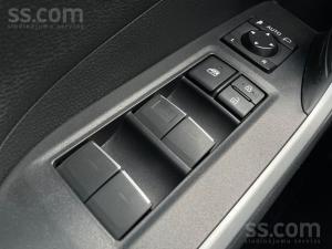 Grey Toyota RAV4 2021 in Riga, with an engine capacity of 2.50 L and mileage of 92 thousand km for 38590 €, photo 26 on AUTOMOTO.COM.LV