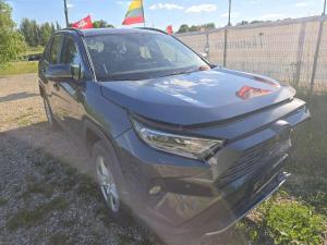 Grey Toyota RAV4 2021 in Siauliai, with an engine capacity of 1.99 L and mileage of 101 thousand km for 14777 €, photo  on AUTOMOTO.COM.LV