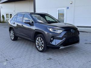 Pelēks Toyota RAV4 2021 Viļņa, ar dzinēja tilpumu 2.49 L un nobraukumu 220 tūkst. km par 26700 €, foto 8 vietnē AUTOMOTO.COM.LV