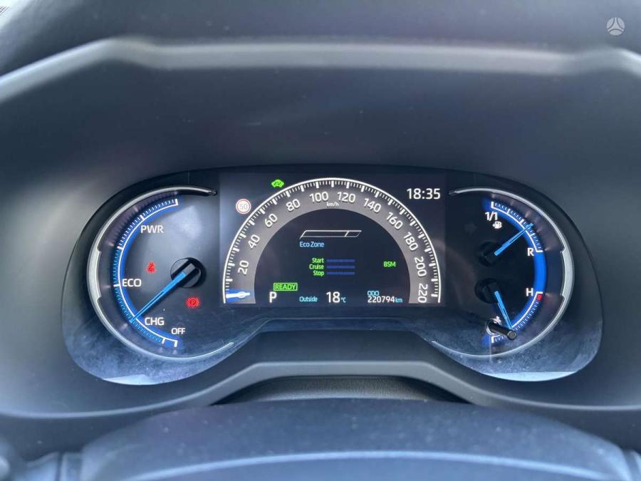Pelēks Toyota RAV4 2021 Viļņa, ar dzinēja tilpumu 2.49 L un nobraukumu 220 tūkst. km par 26700 €, foto 19 vietnē AUTOMOTO.COM.LV