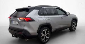 Pelēks Toyota RAV4 2021 Viļņa, ar dzinēja tilpumu 2.49 L un nobraukumu 132 tūkst. km par 33000 €, foto 7 vietnē AUTOMOTO.COM.LV