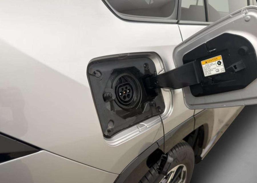Pelēks Toyota RAV4 2021 Viļņa, ar dzinēja tilpumu 2.49 L un nobraukumu 132 tūkst. km par 33000 €, foto 29 vietnē AUTOMOTO.COM.LV
