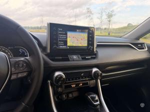 Pelēks Toyota RAV4 2021 Viļņa, ar dzinēja tilpumu 2.49 L un nobraukumu 117 tūkst. km par 26950 €, foto 33 vietnē AUTOMOTO.COM.LV