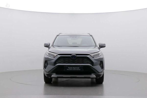 Grey Toyota RAV4 2021 in Vilnius, with an engine capacity of 2.49 L and mileage of 114 thousand km for 30900 €, photo 6 on AUTOMOTO.COM.LV
