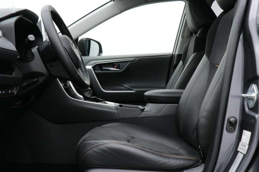 Pelēks Toyota RAV4 2021 Viļņa, ar dzinēja tilpumu 2.49 L un nobraukumu 114 tūkst. km par 30900 €, foto 13 vietnē AUTOMOTO.COM.LV