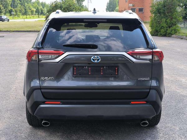 Grey Toyota RAV4 2021 in Siauliai, with an engine capacity of 2.50 L and mileage of 155 thousand km for 22400 €, photo 7 on AUTOMOTO.COM.LV