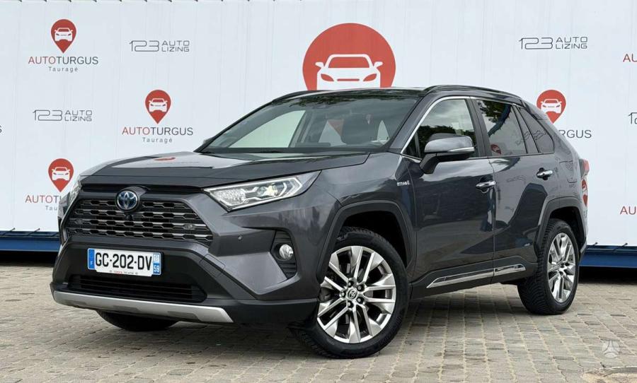 Pelēks Toyota RAV4 2021 Tauragė, ar dzinēja tilpumu 2.49 L un nobraukumu 233 tūkst. km par 21600 €, foto 1 vietnē AUTOMOTO.COM.LV