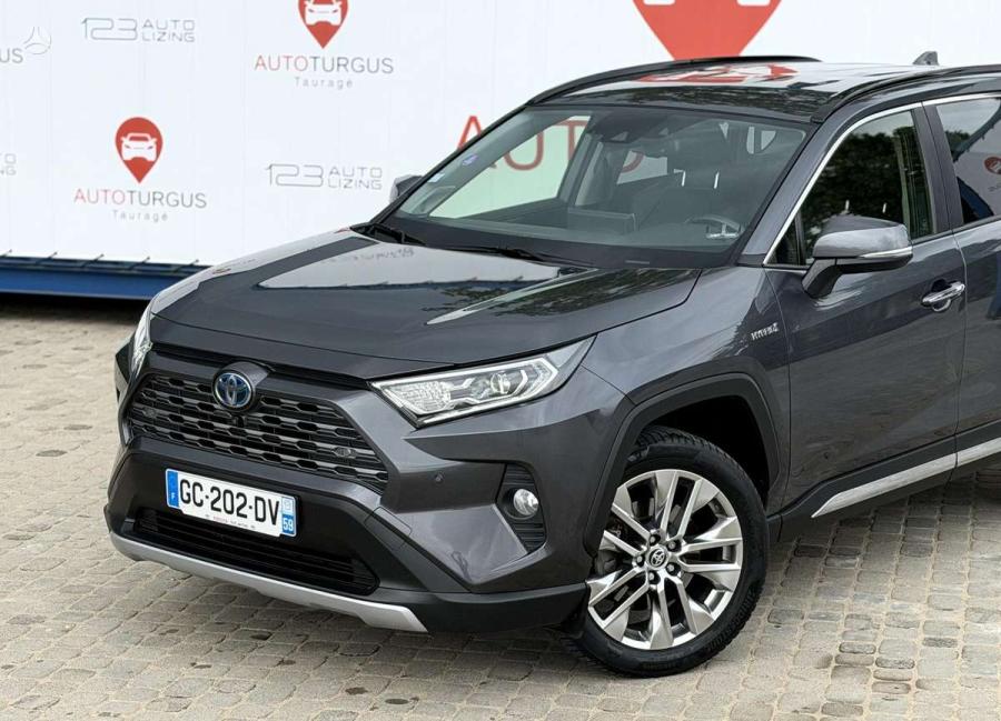 Pelēks Toyota RAV4 2021 Tauragė, ar dzinēja tilpumu 2.49 L un nobraukumu 233 tūkst. km par 21600 €, foto 3 vietnē AUTOMOTO.COM.LV