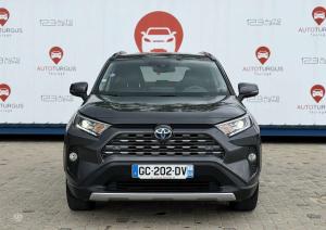 Pelēks Toyota RAV4 2021 Tauragė, ar dzinēja tilpumu 2.49 L un nobraukumu 233 tūkst. km par 21600 €, foto 6 vietnē AUTOMOTO.COM.LV