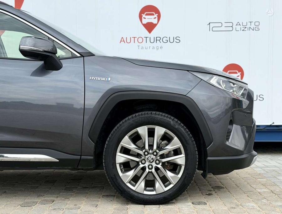 Pelēks Toyota RAV4 2021 Tauragė, ar dzinēja tilpumu 2.49 L un nobraukumu 233 tūkst. km par 21600 €, foto 17 vietnē AUTOMOTO.COM.LV