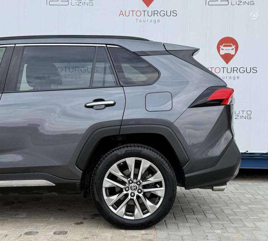 Pelēks Toyota RAV4 2021 Tauragė, ar dzinēja tilpumu 2.49 L un nobraukumu 233 tūkst. km par 21600 €, foto 19 vietnē AUTOMOTO.COM.LV