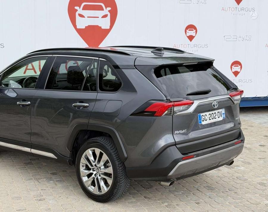 Pelēks Toyota RAV4 2021 Tauragė, ar dzinēja tilpumu 2.49 L un nobraukumu 233 tūkst. km par 21600 €, foto 22 vietnē AUTOMOTO.COM.LV