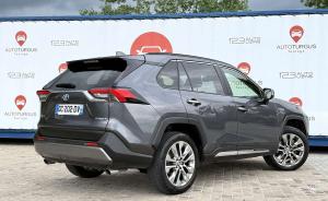 Pelēks Toyota RAV4 2021 Tauragė, ar dzinēja tilpumu 2.49 L un nobraukumu 233 tūkst. km par 21600 €, foto 23 vietnē AUTOMOTO.COM.LV