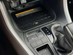 Pelēks Toyota RAV4 2021 Tauragė, ar dzinēja tilpumu 2.49 L un nobraukumu 233 tūkst. km par 21600 €, foto 49 vietnē AUTOMOTO.COM.LV