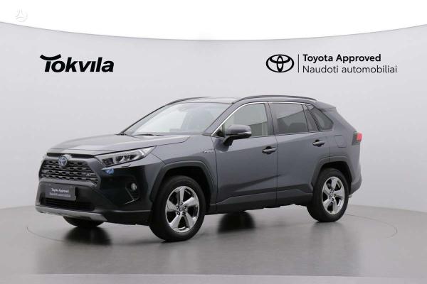Grey Toyota RAV4 2021 in Vilnius, with an engine capacity of 2.49 L and mileage of 130 thousand km for 29900 €, photo 1 on AUTOMOTO.COM.LV