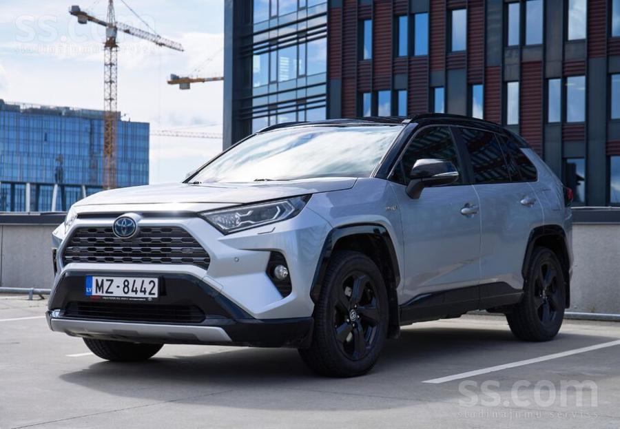 Pelēks Toyota RAV4 2021 Rīga, ar dzinēja tilpumu 2.50 L un nobraukumu 238 tūkst. km par 17000 €, foto 1 vietnē AUTOMOTO.COM.LV