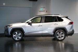 Pelēks Toyota RAV4 2021 Viļņa, ar dzinēja tilpumu 2.49 L un nobraukumu 57 tūkst. km par 29900 €, foto 3 vietnē AUTOMOTO.COM.LV