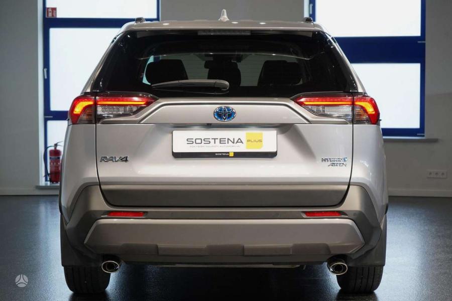 Pelēks Toyota RAV4 2021 Viļņa, ar dzinēja tilpumu 2.49 L un nobraukumu 57 tūkst. km par 29900 €, foto 7 vietnē AUTOMOTO.COM.LV