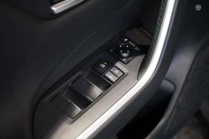 Pelēks Toyota RAV4 2021 Viļņa, ar dzinēja tilpumu 2.49 L un nobraukumu 57 tūkst. km par 29900 €, foto 24 vietnē AUTOMOTO.COM.LV