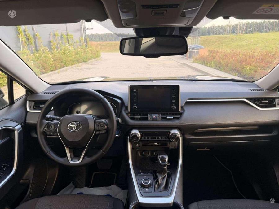 Pelēks Toyota RAV4 2021 Viļņa, ar dzinēja tilpumu 2.49 L un nobraukumu 117 tūkst. km par 26950 €, foto 17 vietnē AUTOMOTO.COM.LV