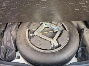 Pelēks Toyota RAV4 2021 Viļņa, ar dzinēja tilpumu 2.49 L un nobraukumu 117 tūkst. km par 26950 €, foto 23 vietnē AUTOMOTO.COM.LV
