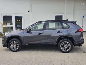 Pelēks Toyota RAV4 2021 Viļņa, ar dzinēja tilpumu 2.49 L un nobraukumu 6 tūkst. km par 33500 €, foto 5 vietnē AUTOMOTO.COM.LV