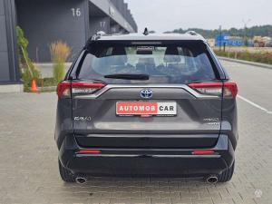 Pelēks Toyota RAV4 2021 Viļņa, ar dzinēja tilpumu 2.49 L un nobraukumu 6 tūkst. km par 33500 €, foto 8 vietnē AUTOMOTO.COM.LV