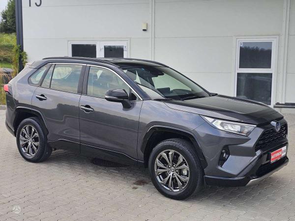 Pelēks Toyota RAV4 2021 Viļņa, ar dzinēja tilpumu 2.49 L un nobraukumu 6 tūkst. km par 33500 €, foto 10 vietnē AUTOMOTO.COM.LV