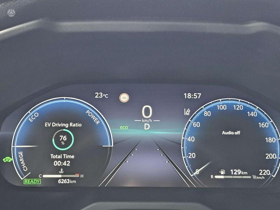 Pelēks Toyota RAV4 2021 Viļņa, ar dzinēja tilpumu 2.49 L un nobraukumu 6 tūkst. km par 33500 €, foto 15 vietnē AUTOMOTO.COM.LV