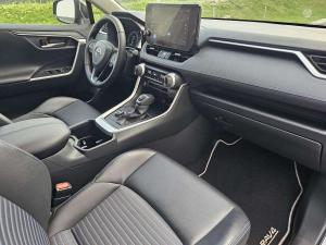 Pelēks Toyota RAV4 2021 Viļņa, ar dzinēja tilpumu 2.49 L un nobraukumu 6 tūkst. km par 33500 €, foto 20 vietnē AUTOMOTO.COM.LV