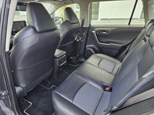 Pelēks Toyota RAV4 2021 Viļņa, ar dzinēja tilpumu 2.49 L un nobraukumu 6 tūkst. km par 33500 €, foto 25 vietnē AUTOMOTO.COM.LV