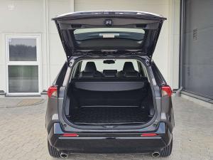 Pelēks Toyota RAV4 2021 Viļņa, ar dzinēja tilpumu 2.49 L un nobraukumu 6 tūkst. km par 33500 €, foto 28 vietnē AUTOMOTO.COM.LV