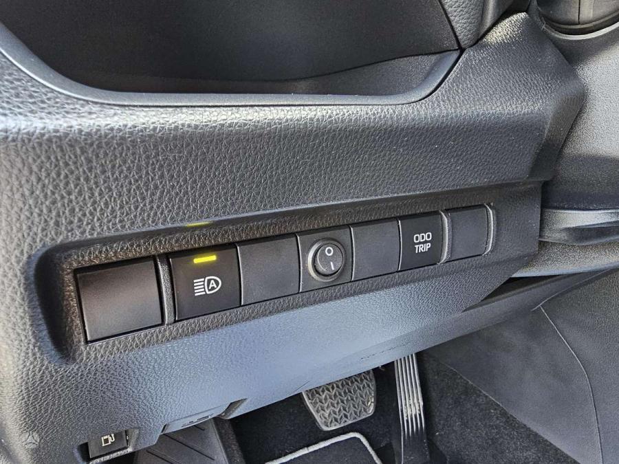 Pelēks Toyota RAV4 2021 Viļņa, ar dzinēja tilpumu 2.49 L un nobraukumu 6 tūkst. km par 33500 €, foto 35 vietnē AUTOMOTO.COM.LV