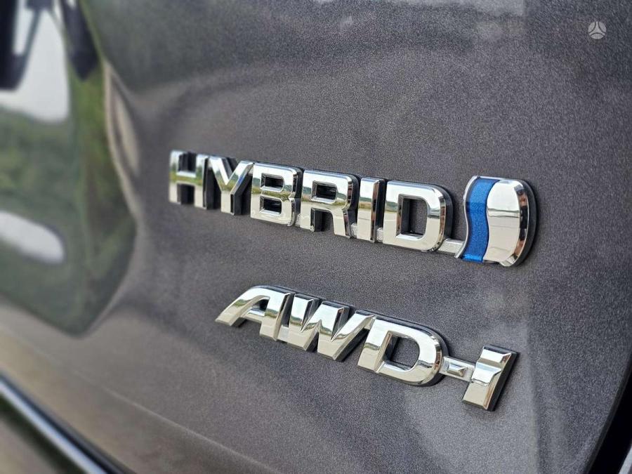 Pelēks Toyota RAV4 2021 Viļņa, ar dzinēja tilpumu 2.49 L un nobraukumu 6 tūkst. km par 33500 €, foto 40 vietnē AUTOMOTO.COM.LV