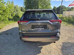 Grey Toyota RAV4 2021 in Siauliai, with an engine capacity of 1.99 L and mileage of 100 thousand km for 13900 €, photo 4 on AUTOMOTO.COM.LV