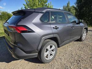 Grey Toyota RAV4 2021 in Siauliai, with an engine capacity of 1.99 L and mileage of 100 thousand km for 13900 €, photo 5 on AUTOMOTO.COM.LV