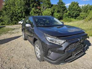 Grey Toyota RAV4 2021 in Siauliai, with an engine capacity of 1.99 L and mileage of 100 thousand km for 13900 €, photo 6 on AUTOMOTO.COM.LV