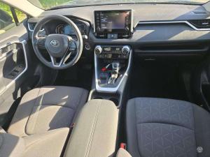 Grey Toyota RAV4 2021 in Siauliai, with an engine capacity of 1.99 L and mileage of 100 thousand km for 13900 €, photo 12 on AUTOMOTO.COM.LV