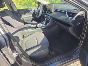 Grey Toyota RAV4 2021 in Siauliai, with an engine capacity of 1.99 L and mileage of 100 thousand km for 13900 €, photo 15 on AUTOMOTO.COM.LV