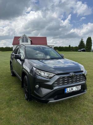 Grey Toyota RAV4 2021 in Alytus, with an engine capacity of 1.99 L and mileage of 52 thousand km for 22600 €, photo 9 on AUTOMOTO.COM.LV