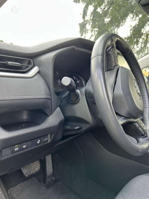 Grey Toyota RAV4 2021 in Alytus, with an engine capacity of 1.99 L and mileage of 52 thousand km for 22600 €, photo 12 on AUTOMOTO.COM.LV