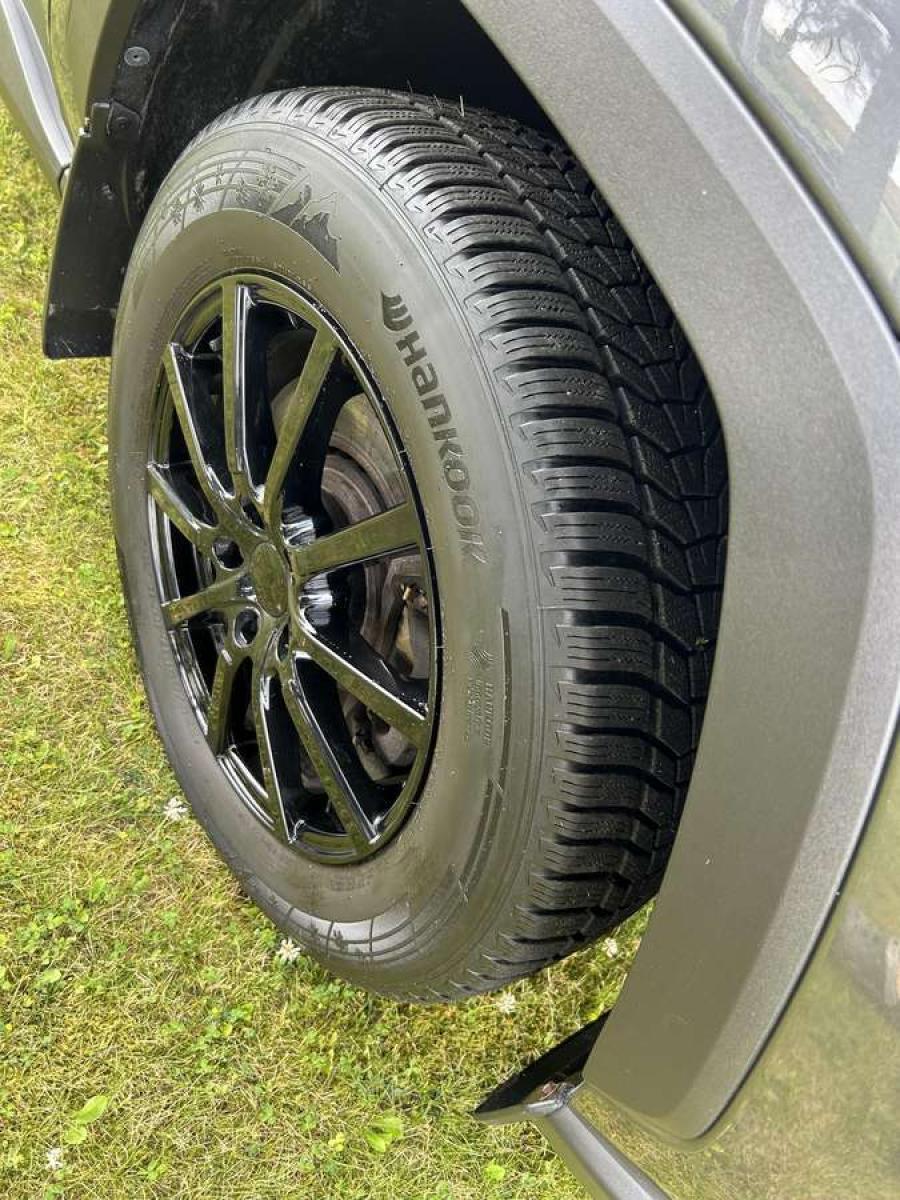 Grey Toyota RAV4 2021 in Alytus, with an engine capacity of 1.99 L and mileage of 52 thousand km for 22600 €, photo 19 on AUTOMOTO.COM.LV