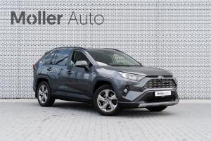 Grey Toyota RAV4 2021 in Marupe, with an engine capacity of 2.00 L and mileage of 83 thousand km for 27850 €, photo 3 on AUTOMOTO.COM.LV