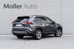 Grey Toyota RAV4 2021 in Marupe, with an engine capacity of 2.00 L and mileage of 83 thousand km for 27850 €, photo 5 on AUTOMOTO.COM.LV