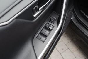Grey Toyota RAV4 2021 in Marupe, with an engine capacity of 2.00 L and mileage of 83 thousand km for 27850 €, photo 8 on AUTOMOTO.COM.LV