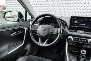Grey Toyota RAV4 2021 in Marupe, with an engine capacity of 2.00 L and mileage of 83 thousand km for 27850 €, photo 18 on AUTOMOTO.COM.LV